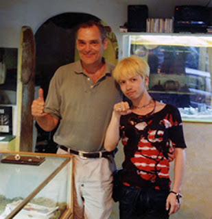 Alex Streeter Oddities: SPECIAL: Vault Amber Angel Heart Ring #01