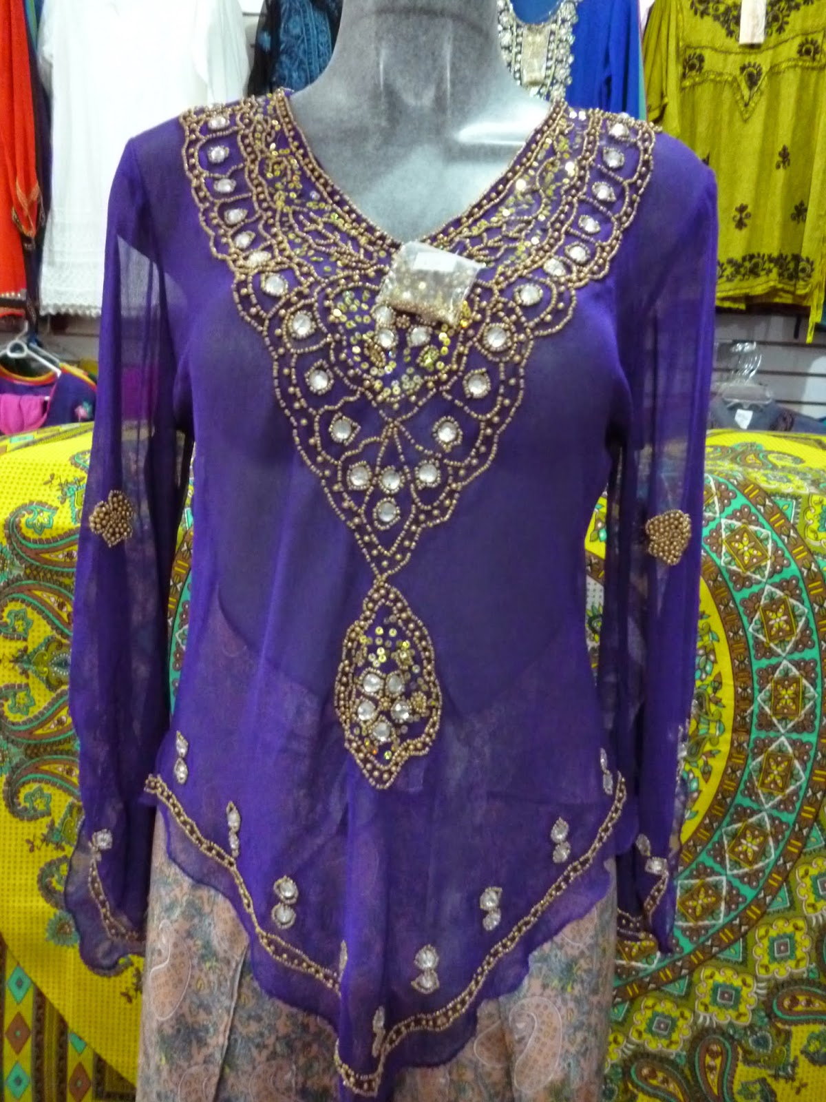 ** INDIA MISTICO **: ROPA HINDU,, FALDAS,BLUSAS,VESTIDOS,CHALINAS ...