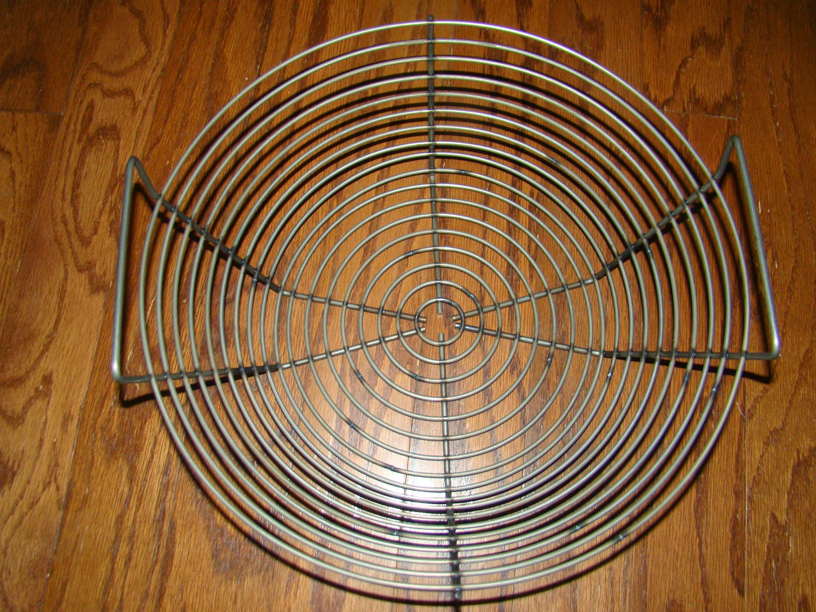 HRM CREATIVE BBQ: Kick Ash Basket Review