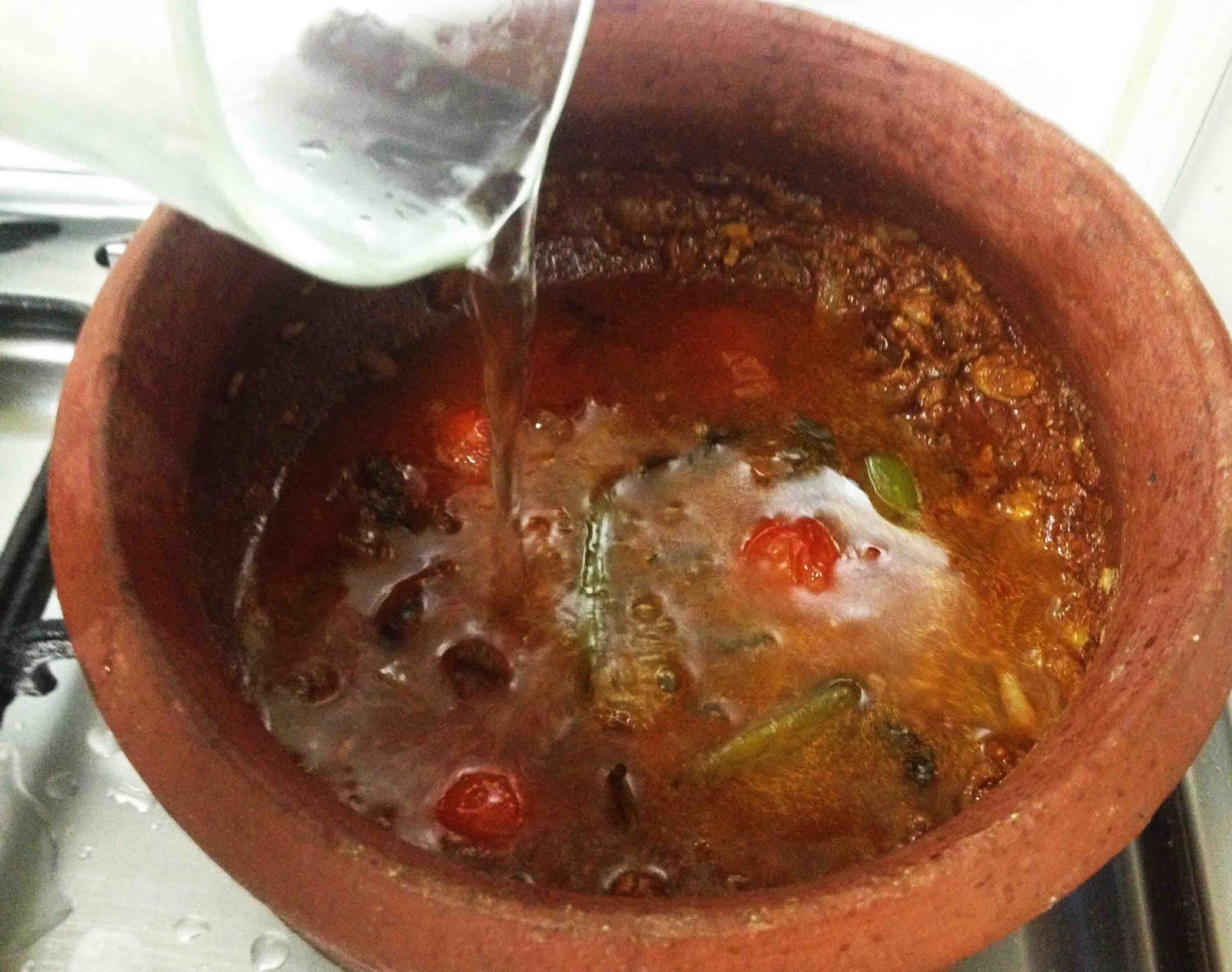 CURRY RECIPE - EASY GAMBOOGE SHRIMP CURRY / KUDAMPULI CHEMMEEN CURRY