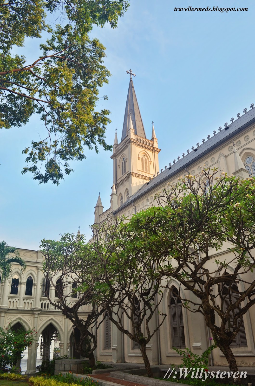 TravellerMeds: Chijmes, Singapore
