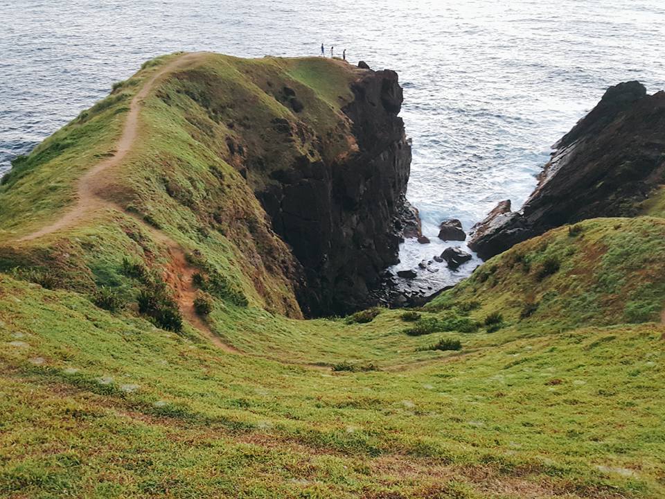 CATANDUANES ISLAND: Binurong Point CATANDUANES ISLAND: Binurong Point