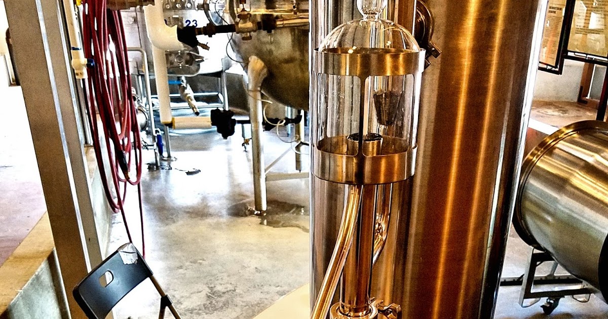 Bahama Bob's Rumstyles: Why Do Distillers Make a Stripping Run?