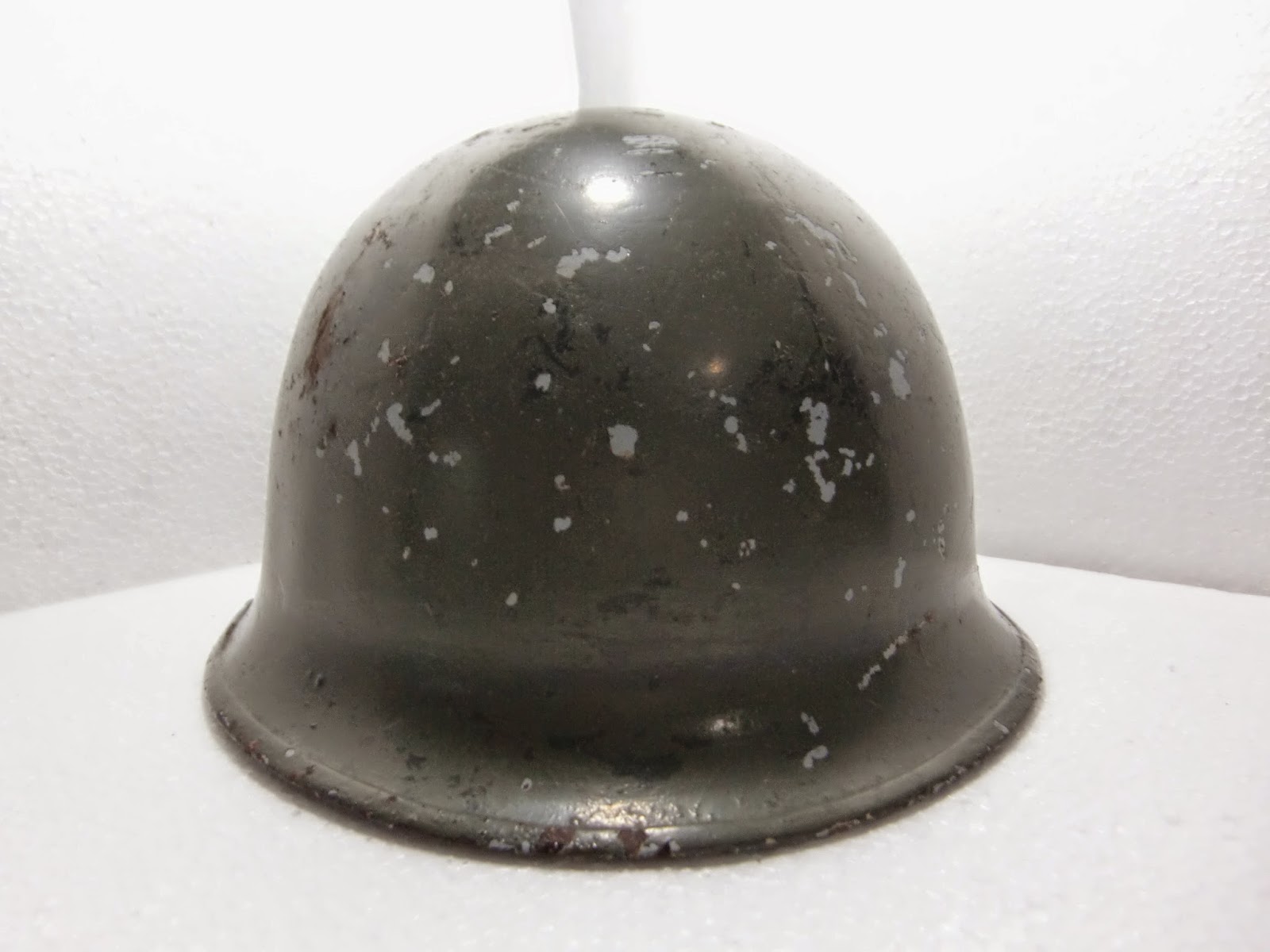 CILEGON ANTIK: Topi Baja Model Topi Tentara Amerika Era PD.II