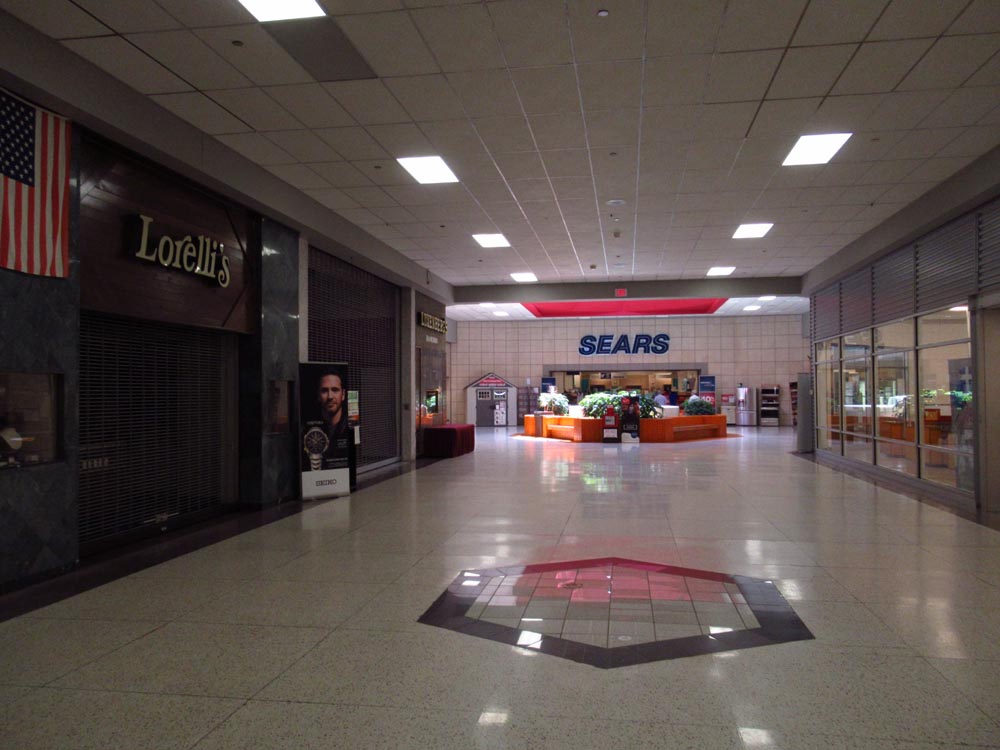 Sky City: Retail History: Indiana Mall: Indiana (White Township), PA