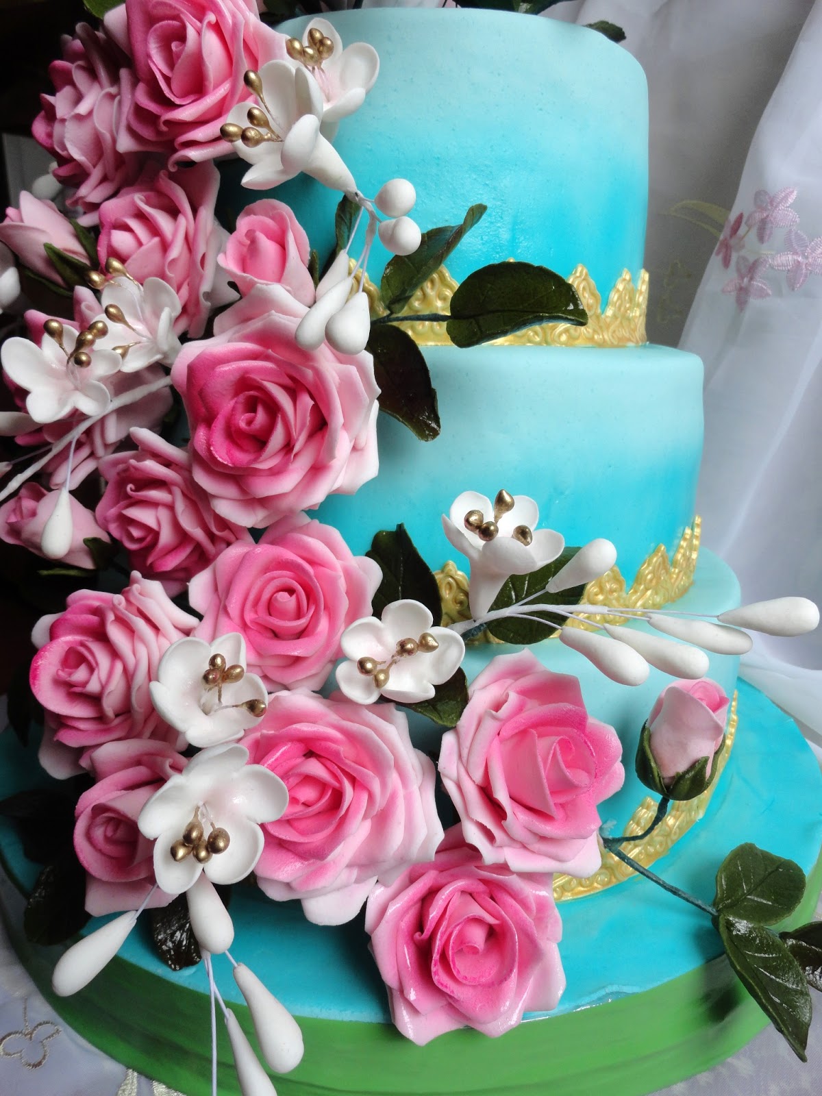 Torturi personalizate si ornamente comestibile in Dej: Tort de majorat ...