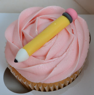 Little Paper Cakes: Thank You Teacher End of Term Cupcake Gift Box