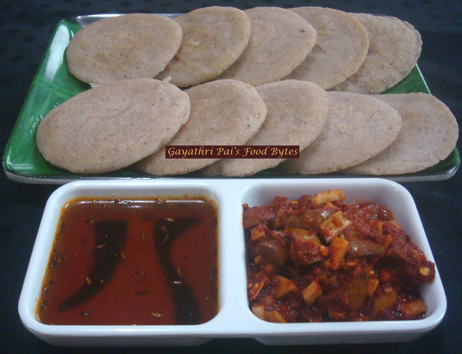 Gayathri Pai's Food Bytes: Red Boiled Rice Bhakri.