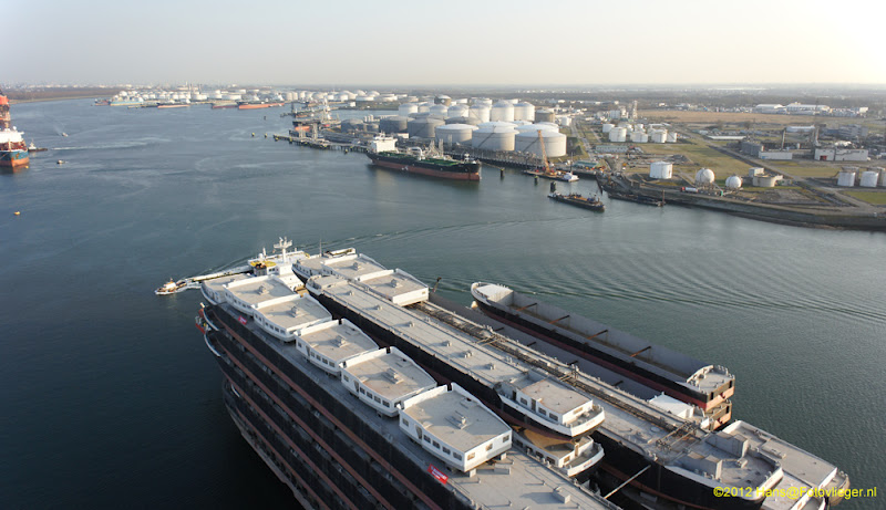 Blue Marlin The Giant Ship That Ships Other Ships - World Of Technology