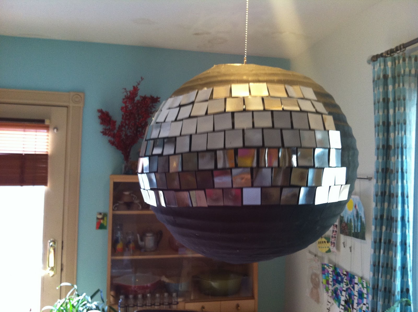 Handmade Pretties: Do It Yourself: Disco Ball Pinata