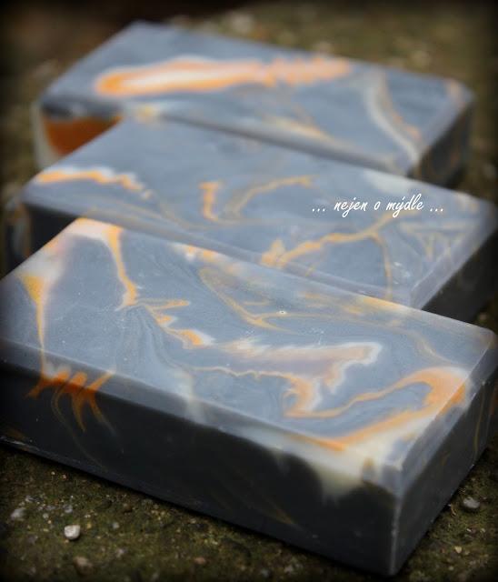 nejen o mýdle ...: Cosmic Wave Soap - Soap Challenge Club (November ...