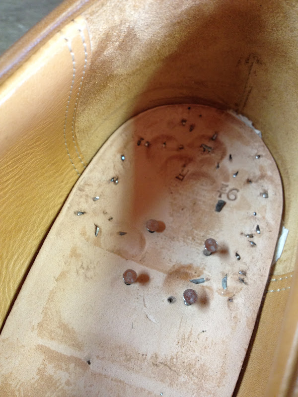 cordonnerie maroquinerie bagagerie sellerie: Emboitage , collé , cousu ...