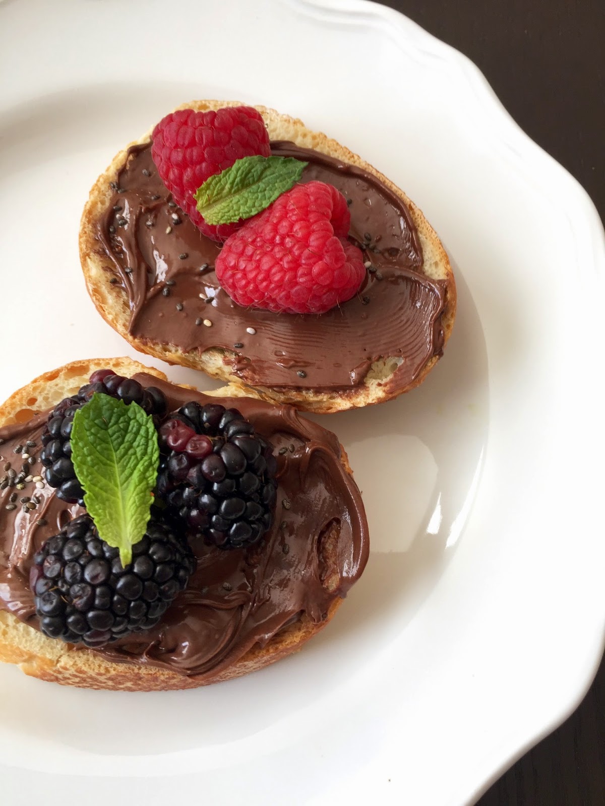 Nutella & Berry Breakfast Bruschetta