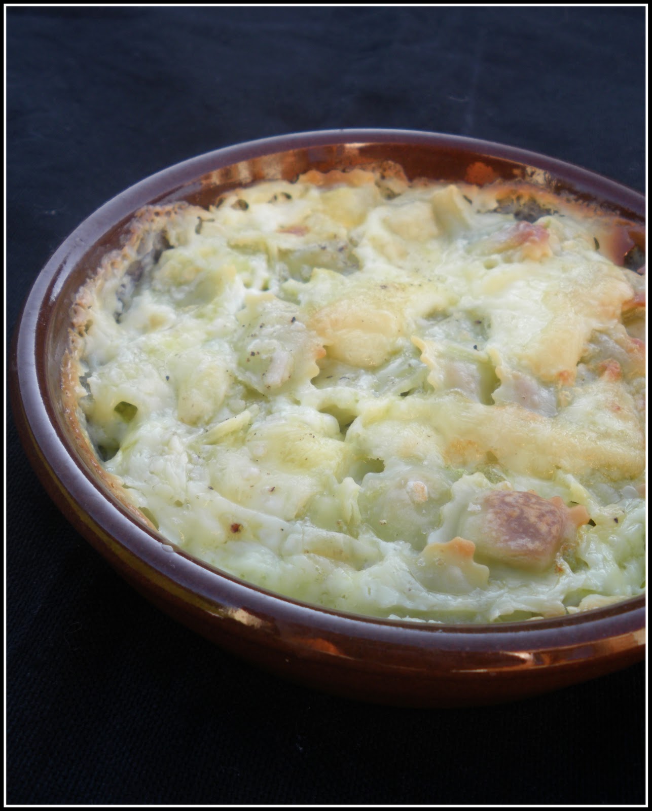 Chic, Chic, Chocolat: Gratin de ravioles du Dauphiné, crème d'ail et Cantal