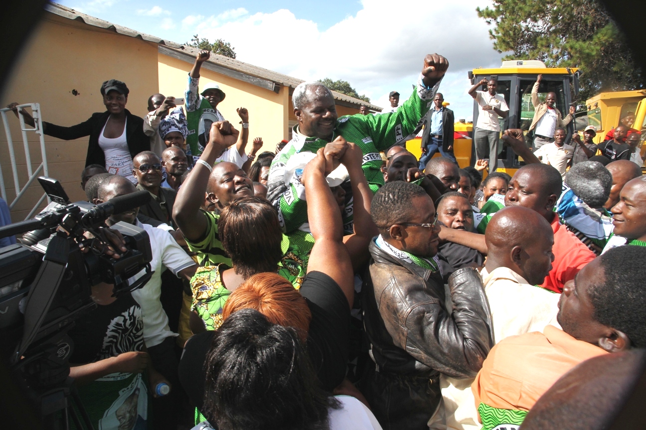 The Independent Observer→ For Breaking community news, scandals, mining ...