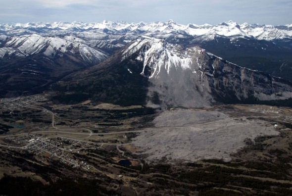 Frank AB via drone : r/alberta