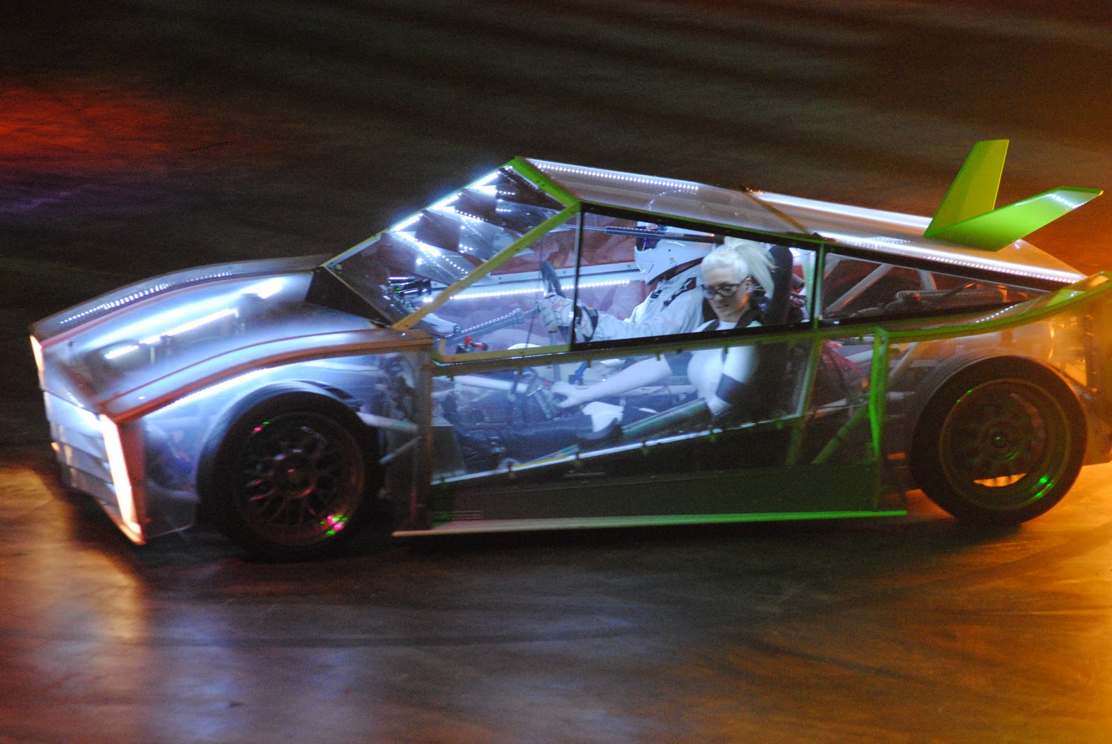 SmartGlass International: SmartGlass @ Top Gear Live Shows!