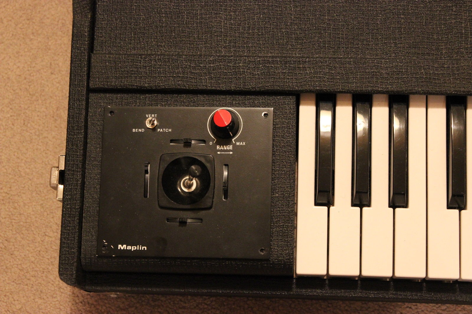 MATRIXSYNTH: Maplin 5600s Stereo Analog Synthesizer SN LV/16