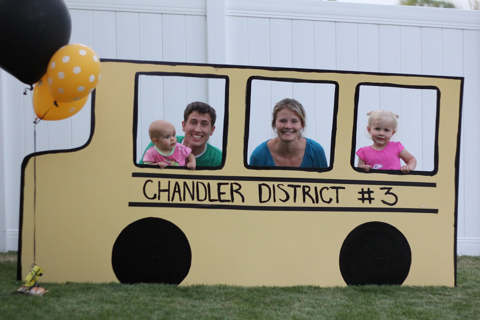 Life on Poppy Lane: Twins 3rd Birthday: School Bus Party