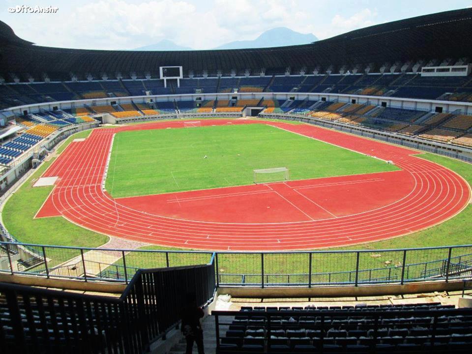 PERSIB 1933: STADION PERSIB GBLA (GELORA BANDUNG LAUTAN API)