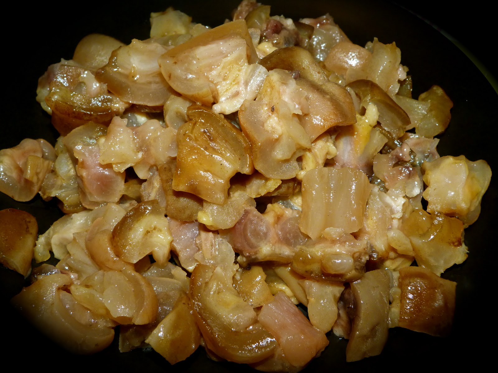 AFRILIGHT ~ BELLE'S KITCHEN: COW LEG NKWOBI - the abroad style!