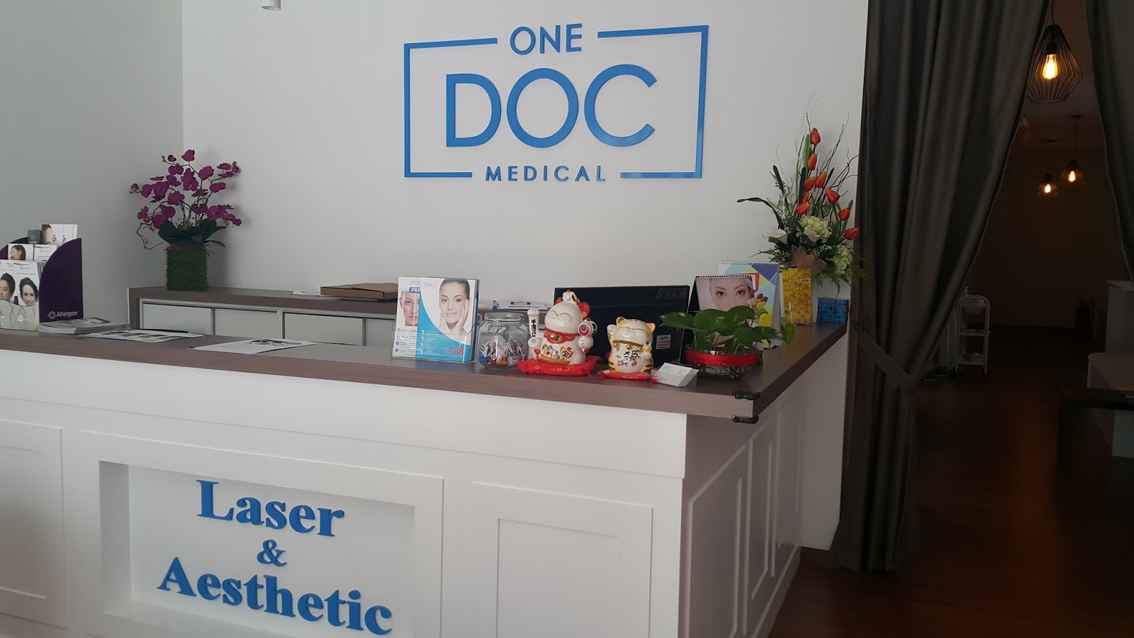 Carbon Peel Laser Treatment & Omega Light Treatment Review - ONE DOC ...