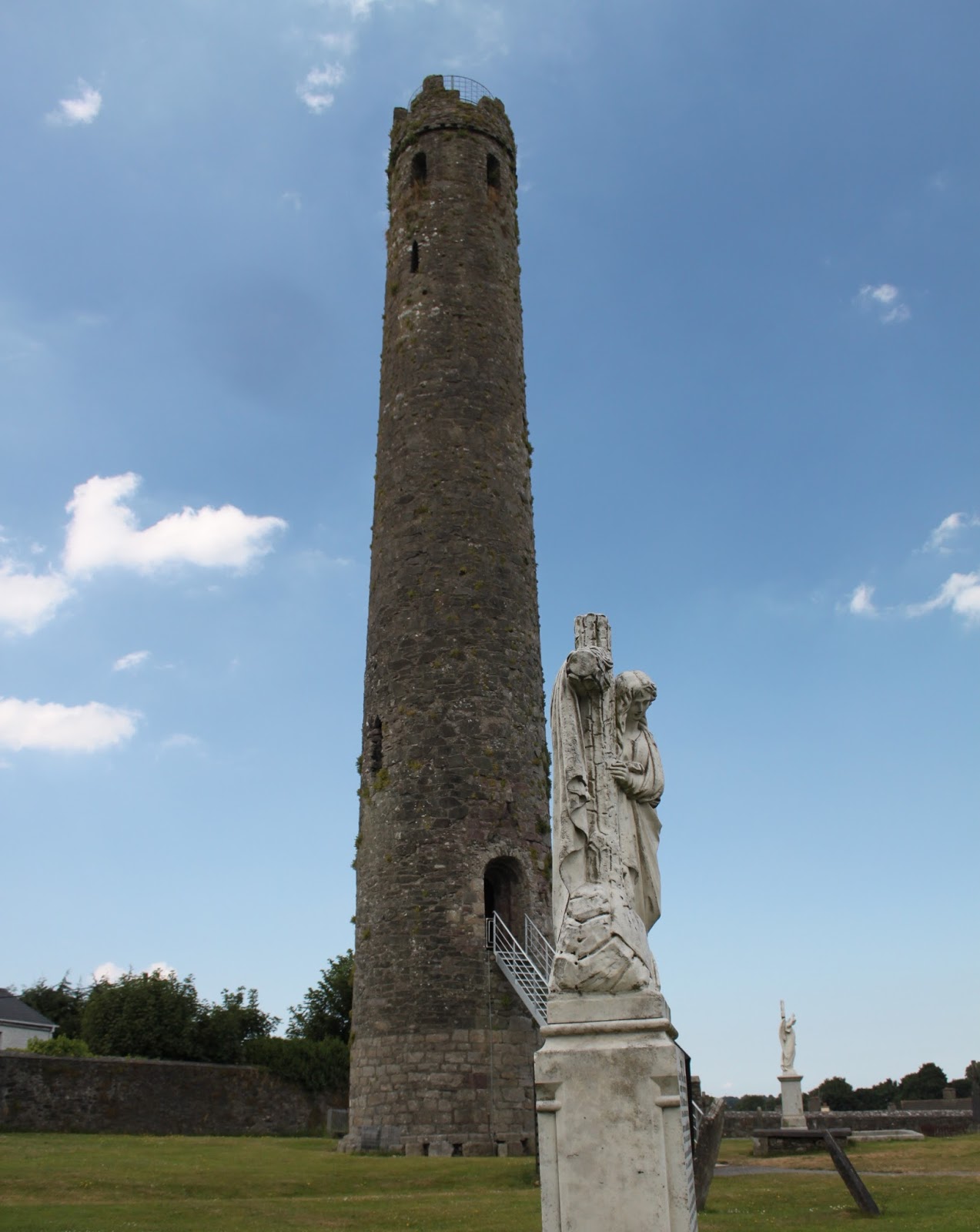 Historic Sites of Ireland: Kildare Round Tower
