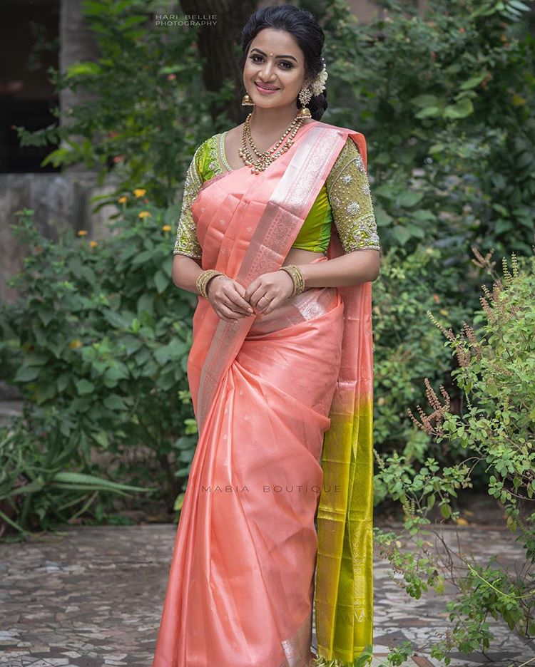 Janani Ashok kumar latest saree photos | Indian Filmy Actress
