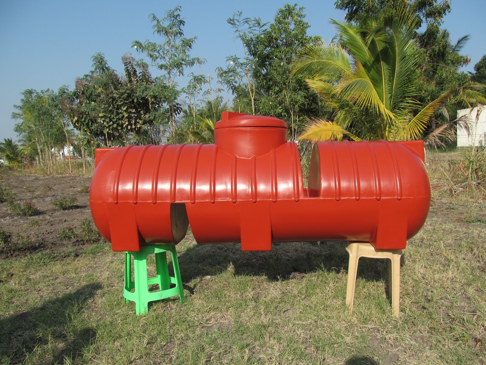 PLASTIC WATER TANKS: INNOVATIVE PLASTIC SEPTIC TANKS