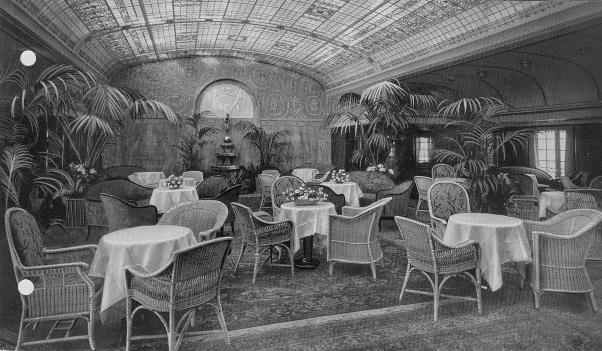 HISTORY - HAMBURG-SÜD and the CAP express liner