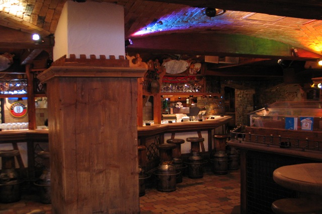 Ischgl in de Silvretta Arena: Ischgl après-ski: de Kuhstall