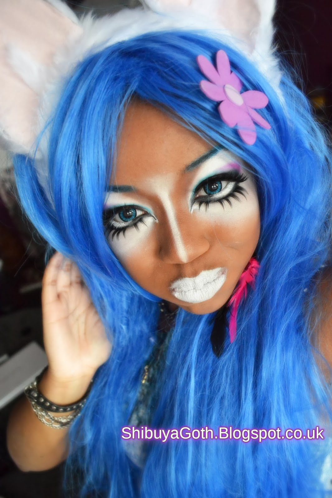 ☆Kyou Kitsune★: Manba Makeup Tutorial!