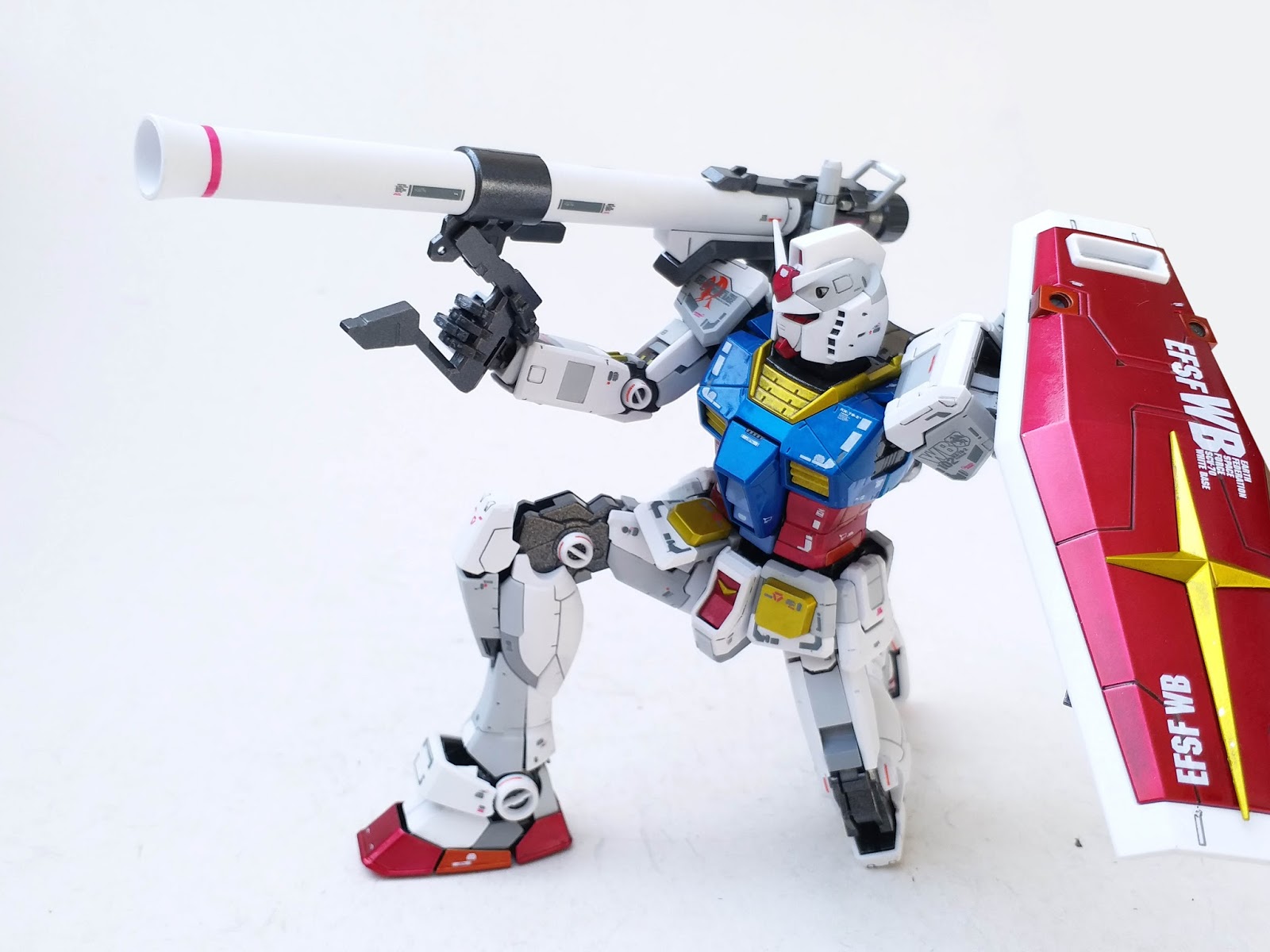 Painted Build: MG 1/100 RX-78-2 Gundam Ver. 3.0