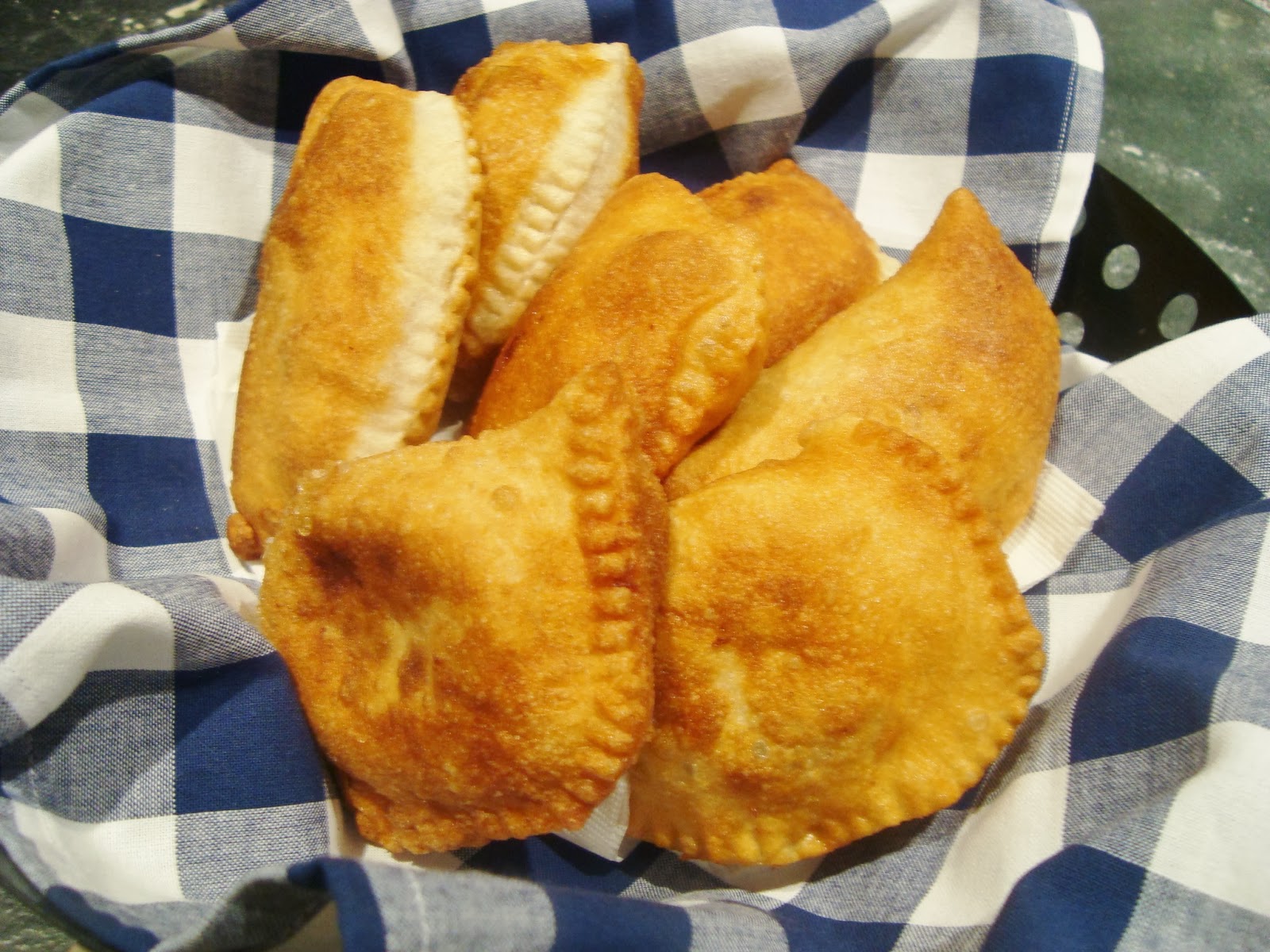 Someone's in the Kitchen: Panzerotti