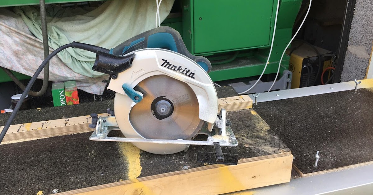 Different Types of Saws: A short description about Miter Saws and Miter Saw