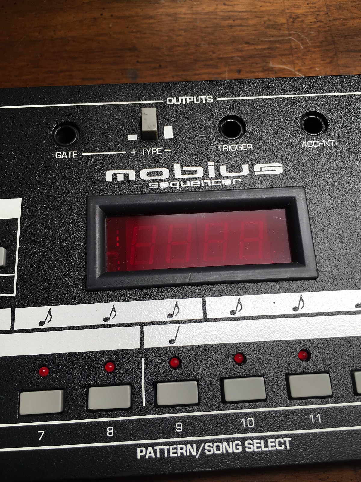 MATRIXSYNTH: Future Retro Mobius Sequencer SN FRM081US444