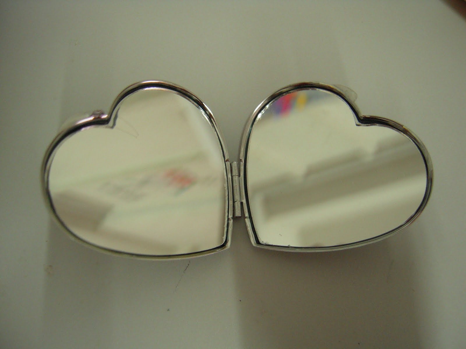 On2Buy: Cute-Cute Mirrors