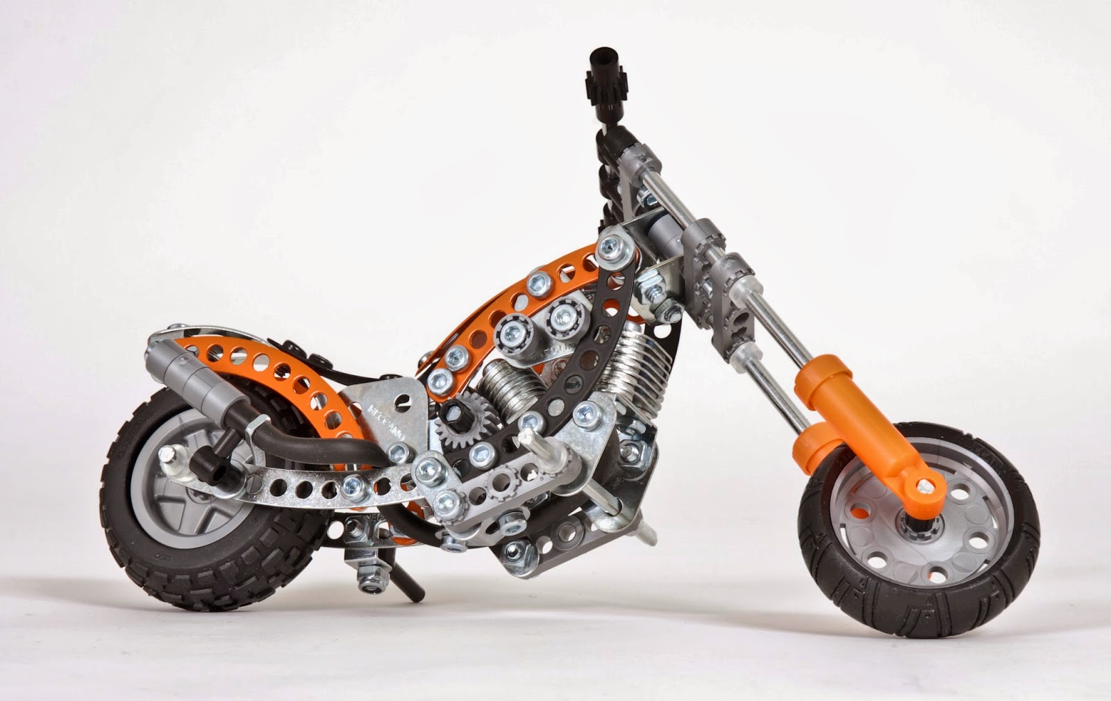 Ralph and Sue's Meccano News: Evolution Chopper Bike