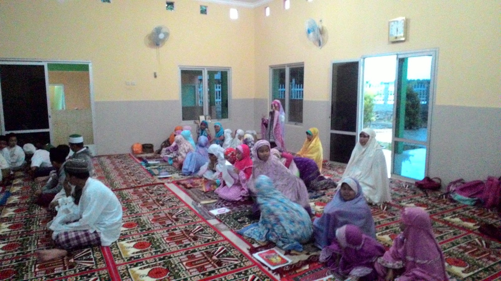 YAYASAN PENDIDIKAN ISLAM AL - BAYYINAH DRAMAGA: November 2016
