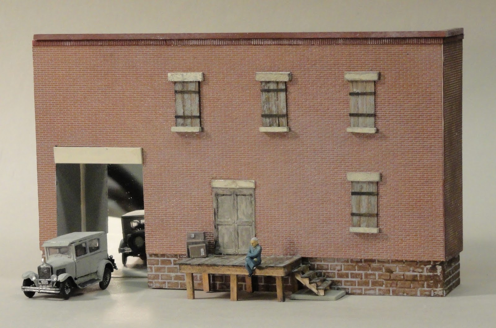 Model Railroad Minutiae: Ice machinery company building two