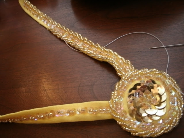 Naima's Bellydance Blog: Bellydance Necklace Tutorial Part 2: Decoration