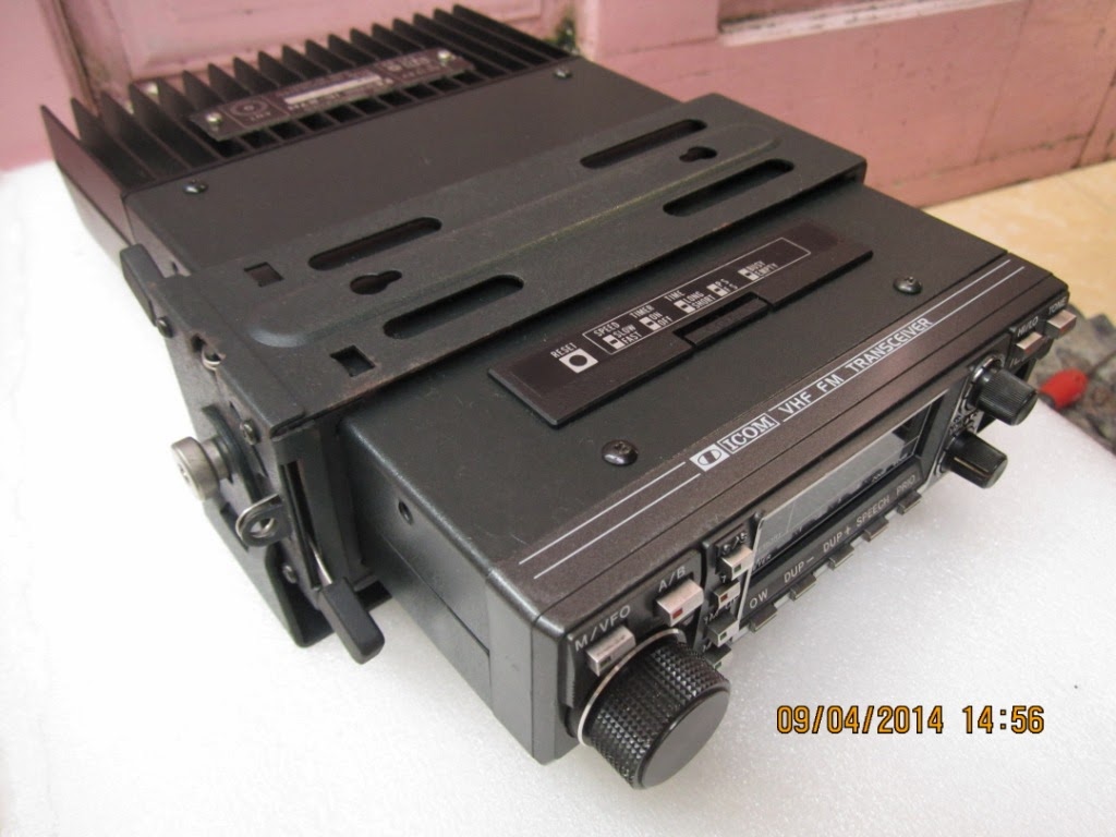 Doel Connect Shop: ICOM IC-27H,second.(SOLD ) 》 BANJARMASIN.