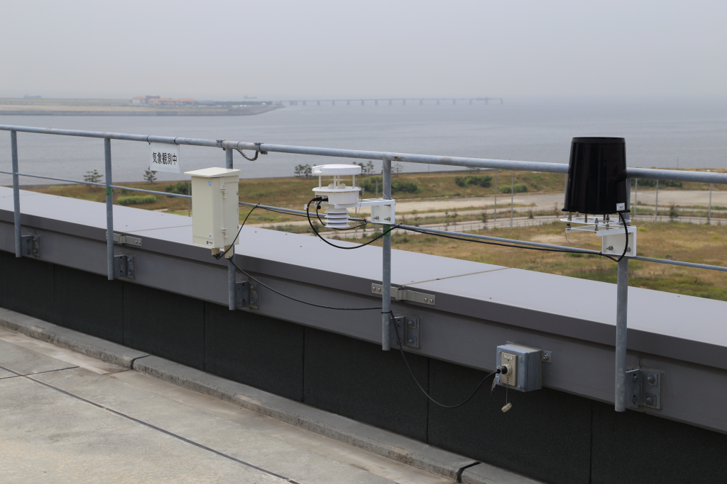 Miyoshi's blog: Weather station POTEKA II installed at AICS