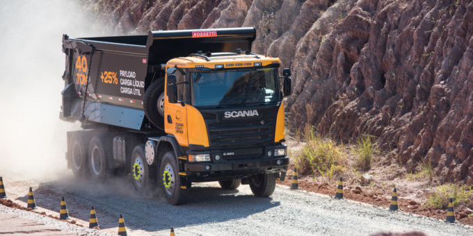 Caminhoneiros Do Brasil: Scania Heavy Tipper chega como solução ...