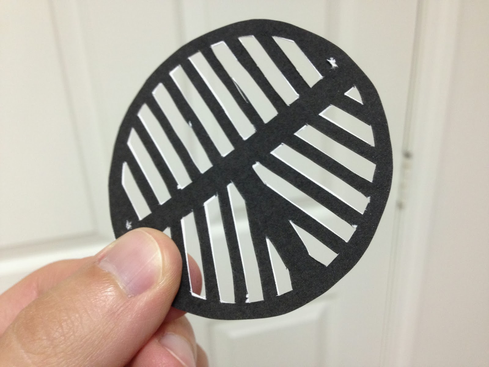 DIY Paper Bahtinov Focusing Mask [Stellar Neophyte Astronomy Blog]