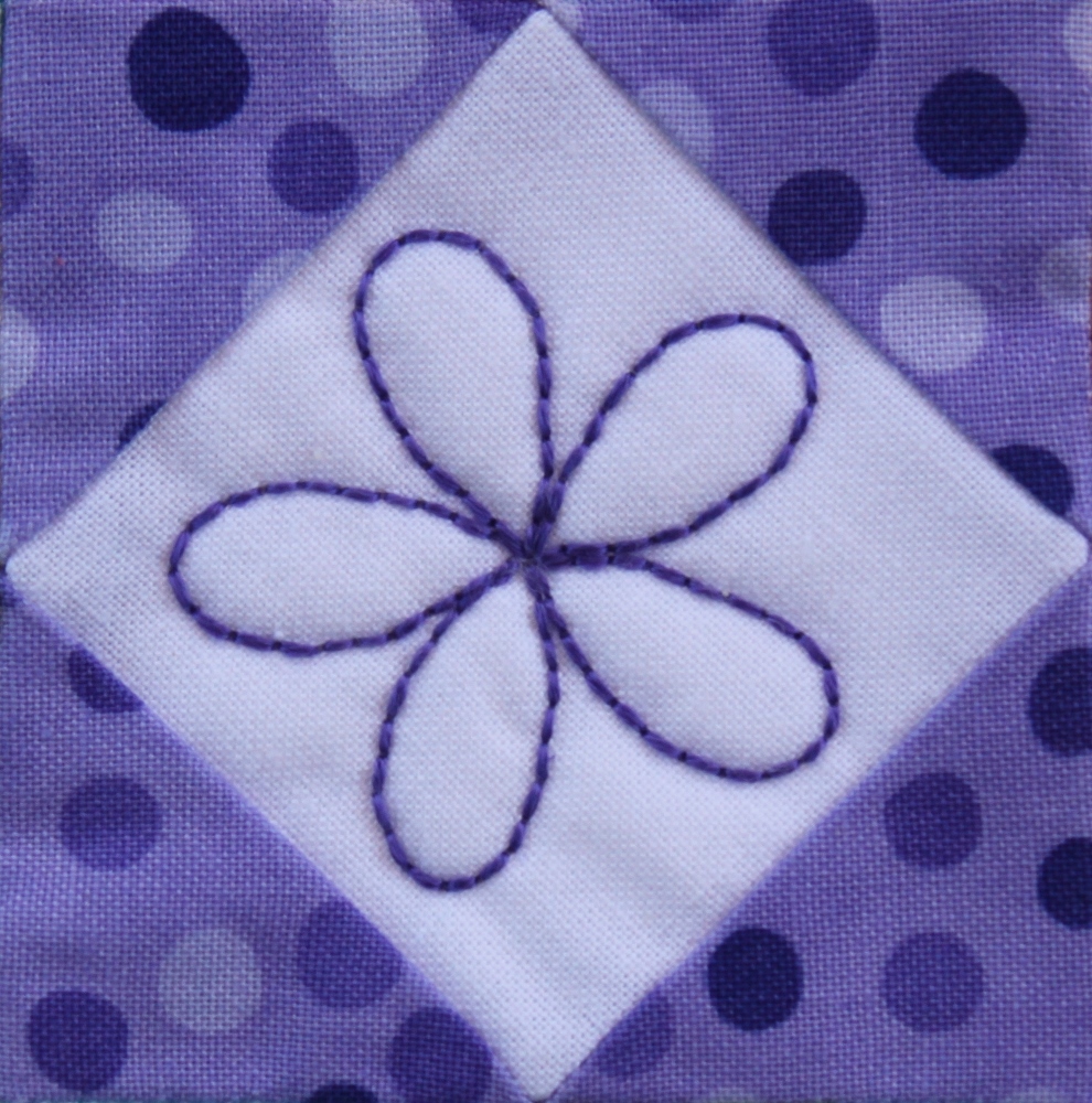 Jen Daly Quilts: Happy!! - Free Mini Charm Pack Pattern