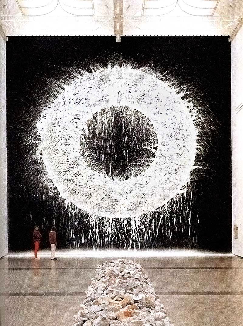 Entretejiendo instantes: Richard Long. Arte en movimiento.