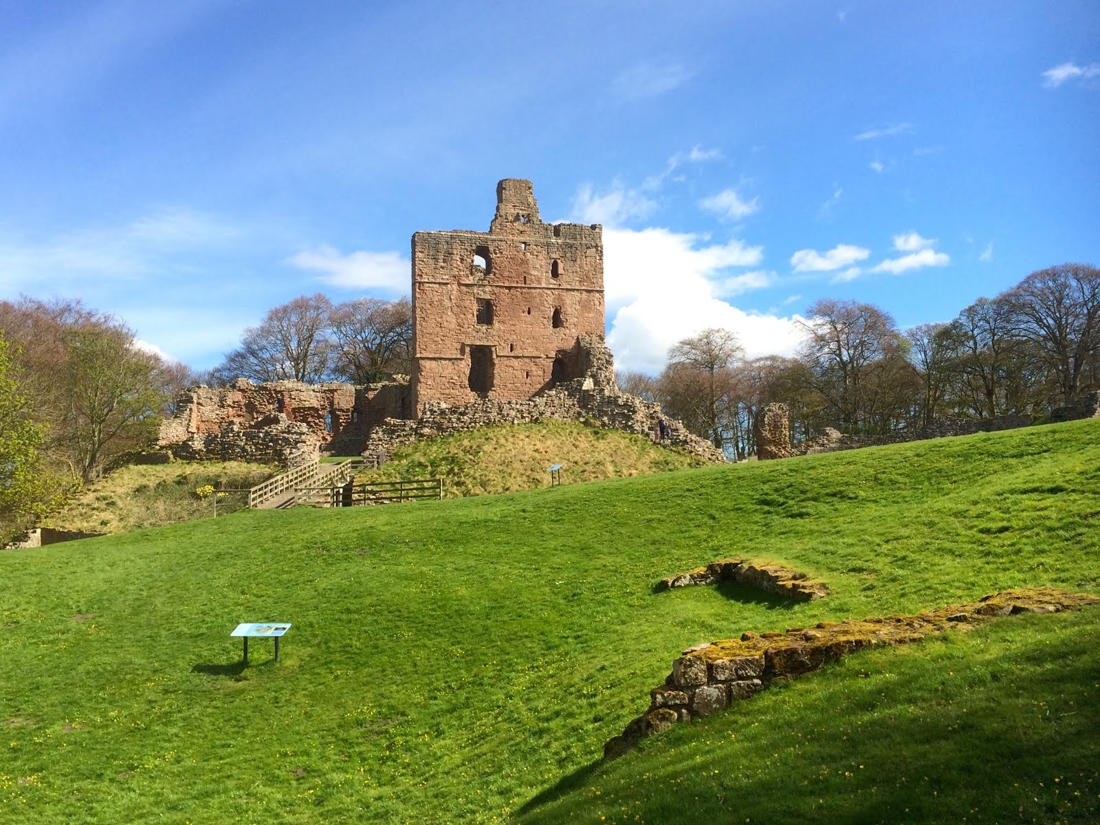 Days out in the Borders : Norham Castle