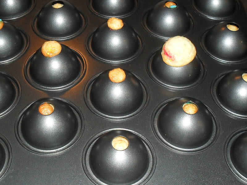 My Little Blogspot: Bake Pop Pan Tutorial