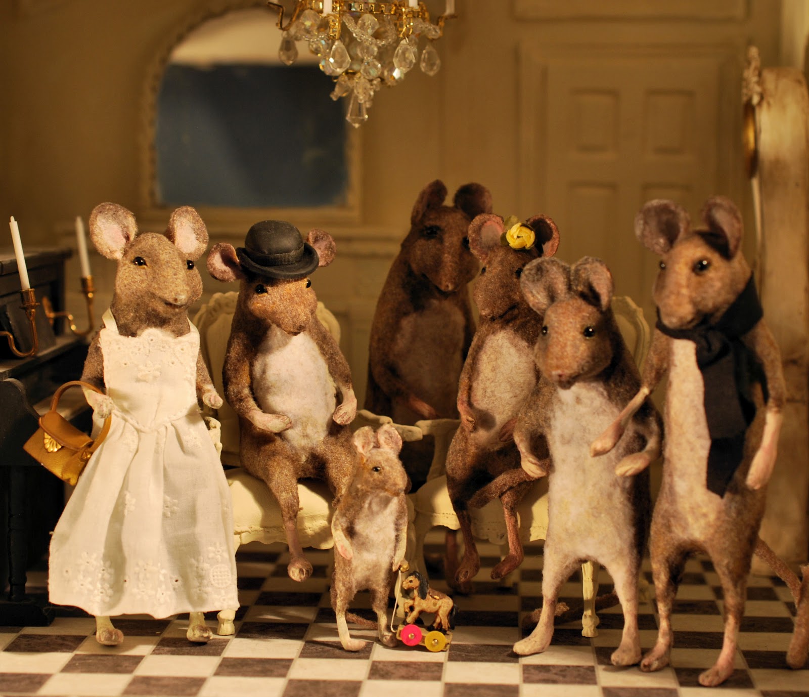 The Minimice: Family photos